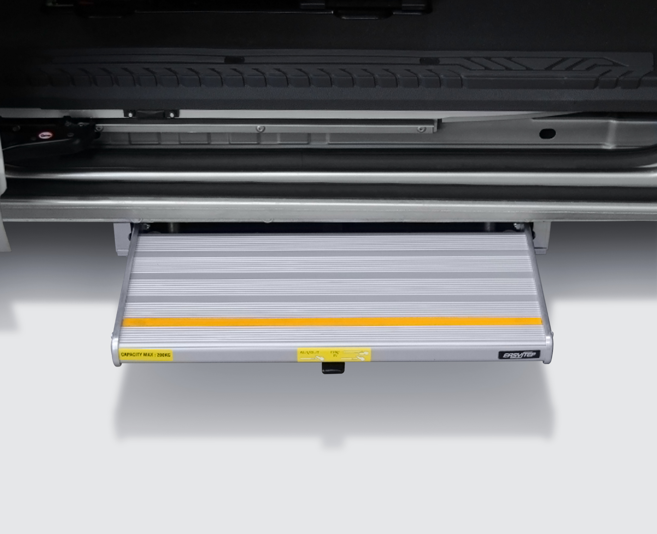 Einstiegshilfen | Trittstufen | Fahrzeugbau Schubert GmbH